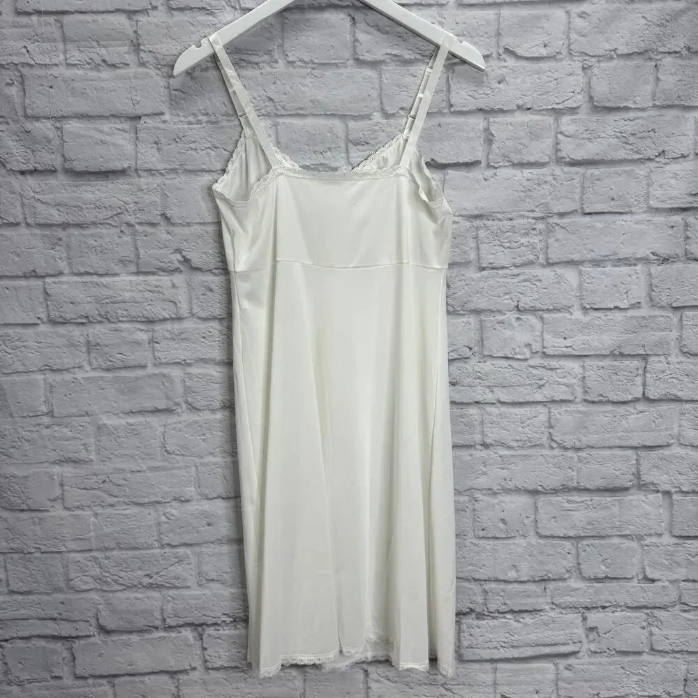 Shadowline | Intimates & Sleepwear | Vintage Shadowline White Full Slip ...